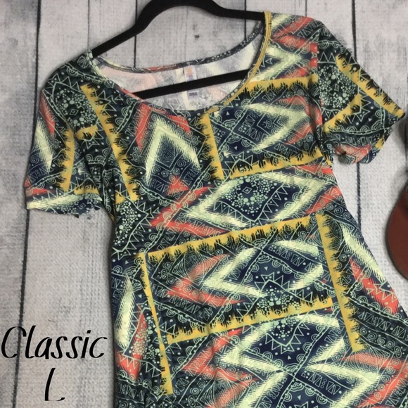 Tops | Aztec Print Short Sleeve Tee | Poshmark
